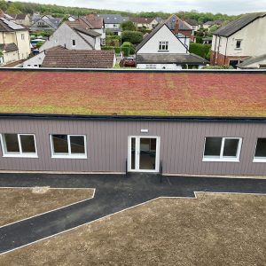 GreenRoofs - Lightweight Sedum Living Roof System - Walls of Plants